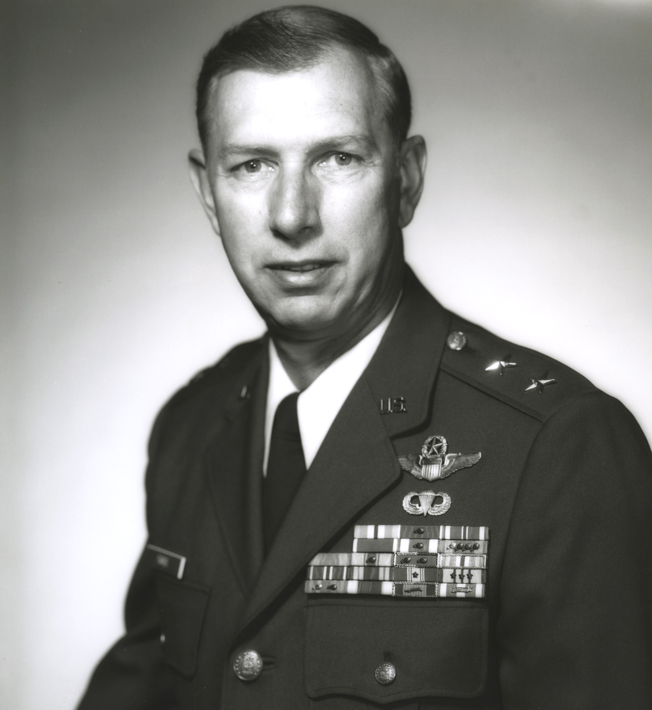 MAJOR GENERAL JACK K. FARRIS > Air Force > Biography Display