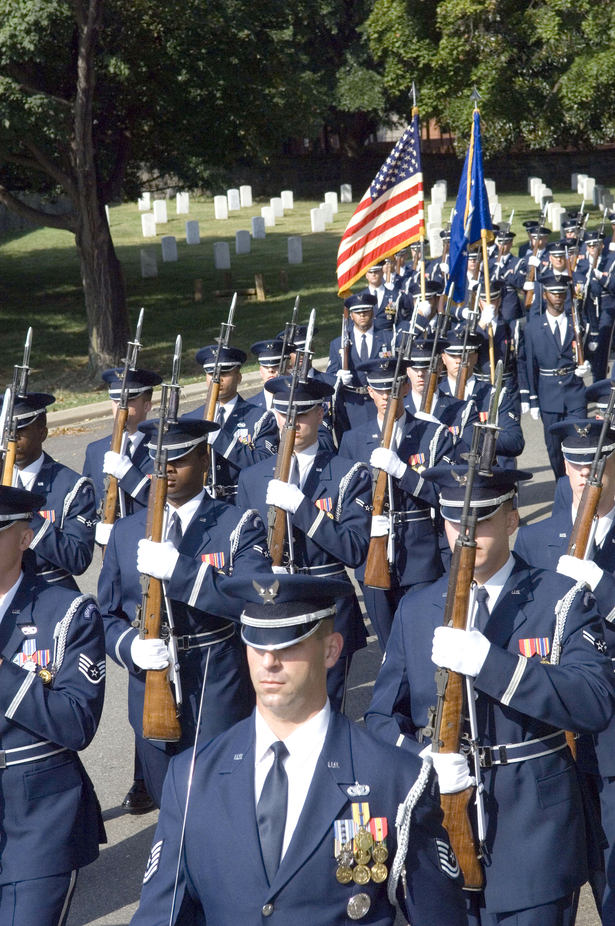 Military pays tribute to World War II bomber pilot > Air Force ...