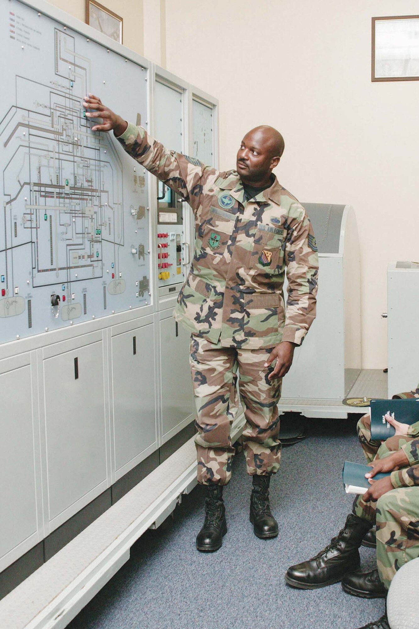 Members of the 372nd TRS bridge the gap > Shaw Air Force Base > News