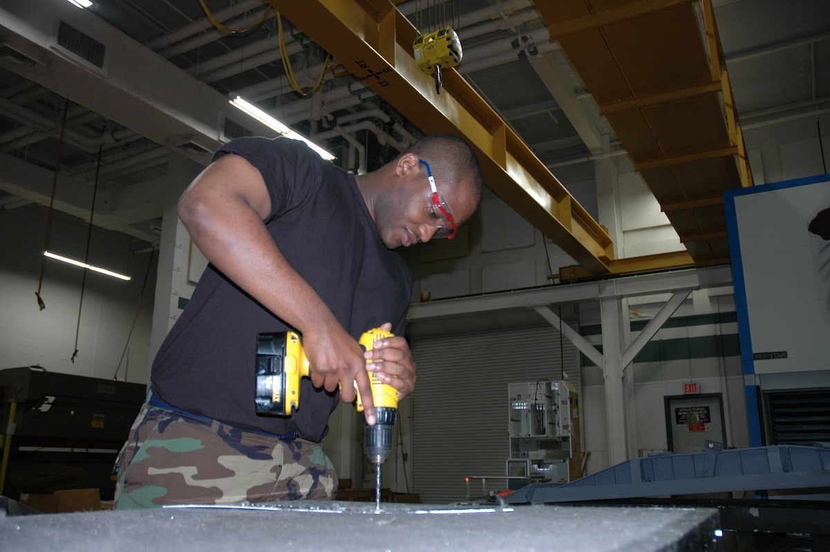 Maintenance named outstanding unit > 315th Airlift Wing > Article Display