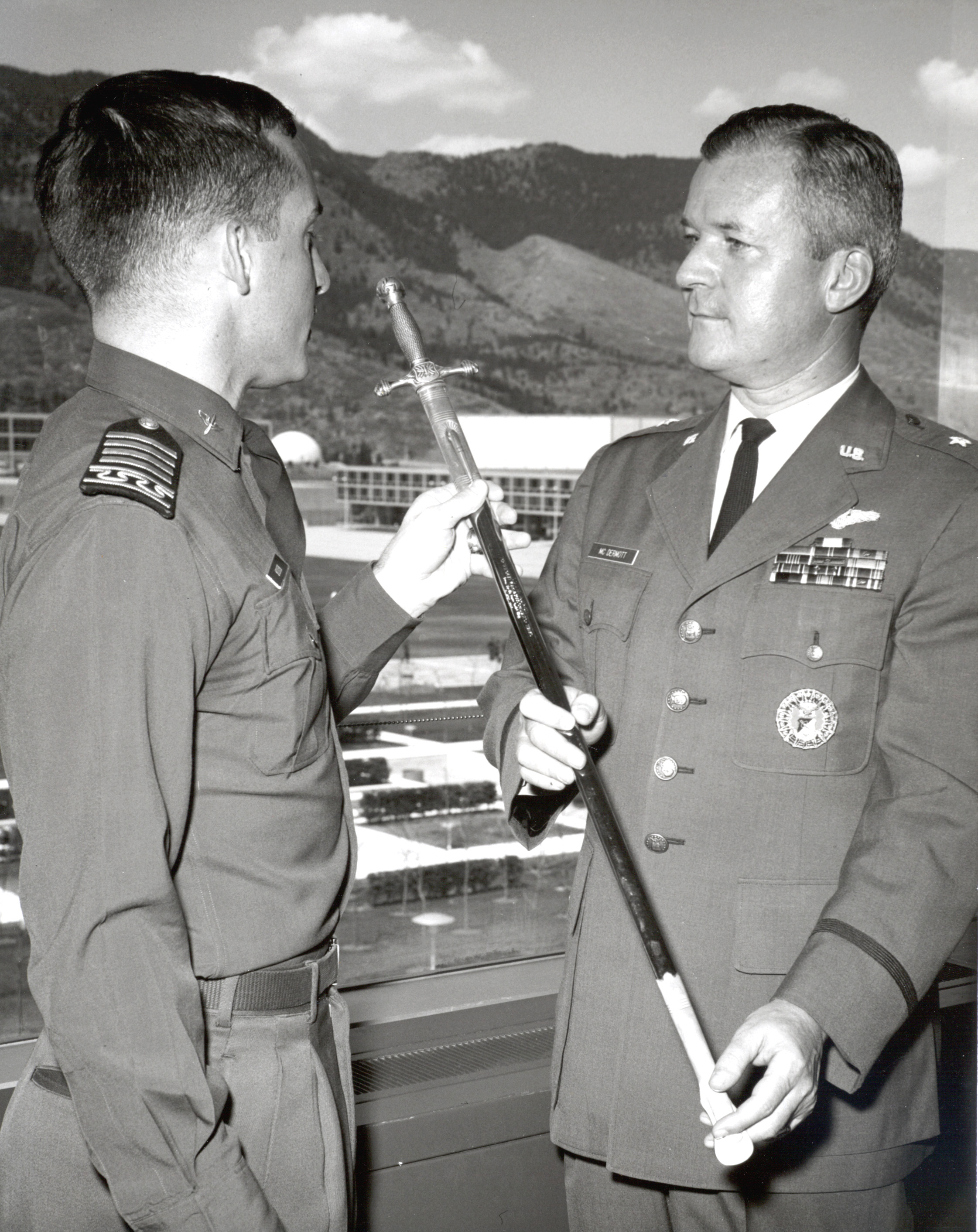 Air Force legend passes away at 86 > Air Force > Article Display