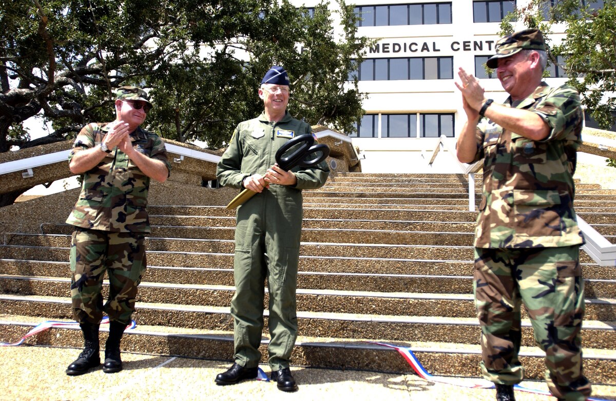 Keesler hospital takes big step forward > Air Force > Article Display