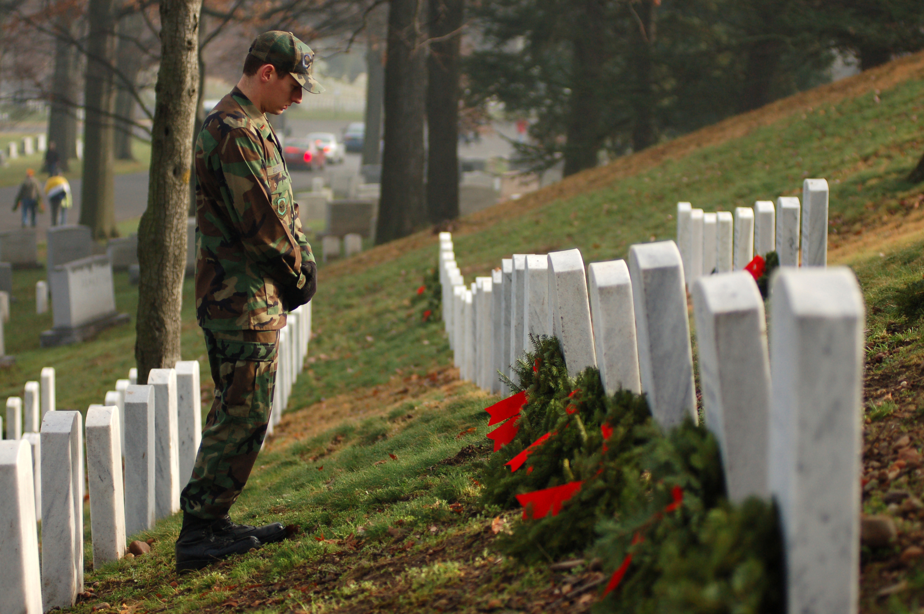 Wreath-laying at Arlington National Cemetery > Air Mobility Command ...