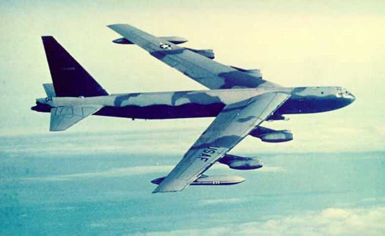 43rd supports Linebacker II > Pope Field > Article Display