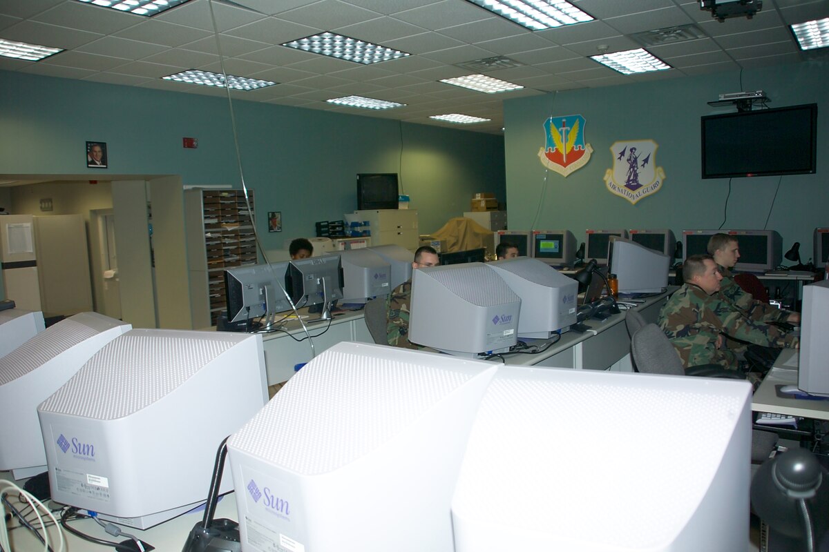 Arkansas ANG unit eyes battlefield from Little Rock > Little Rock Air ...