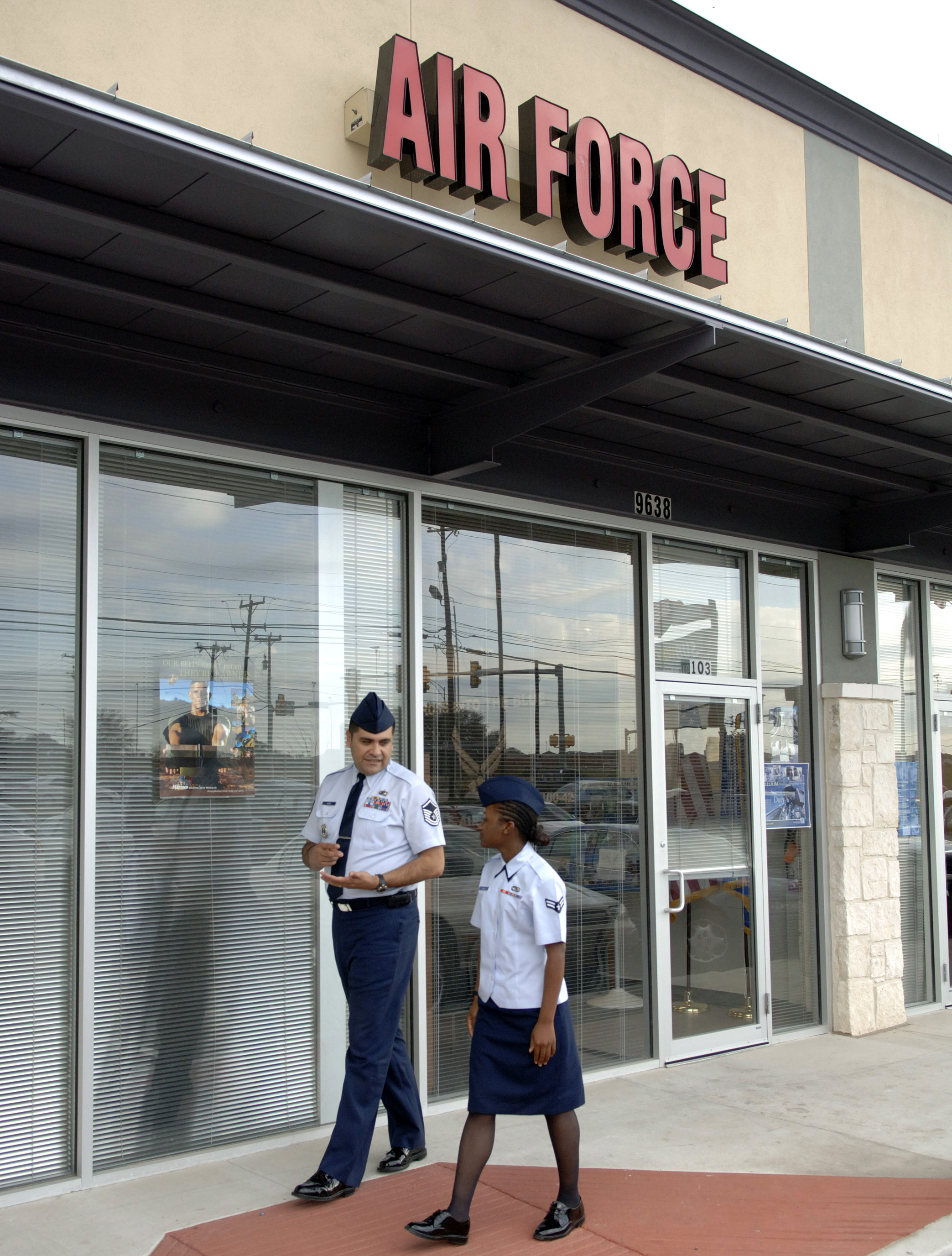 Recruiters often go above and beyond > Air Force Accessions Center ...