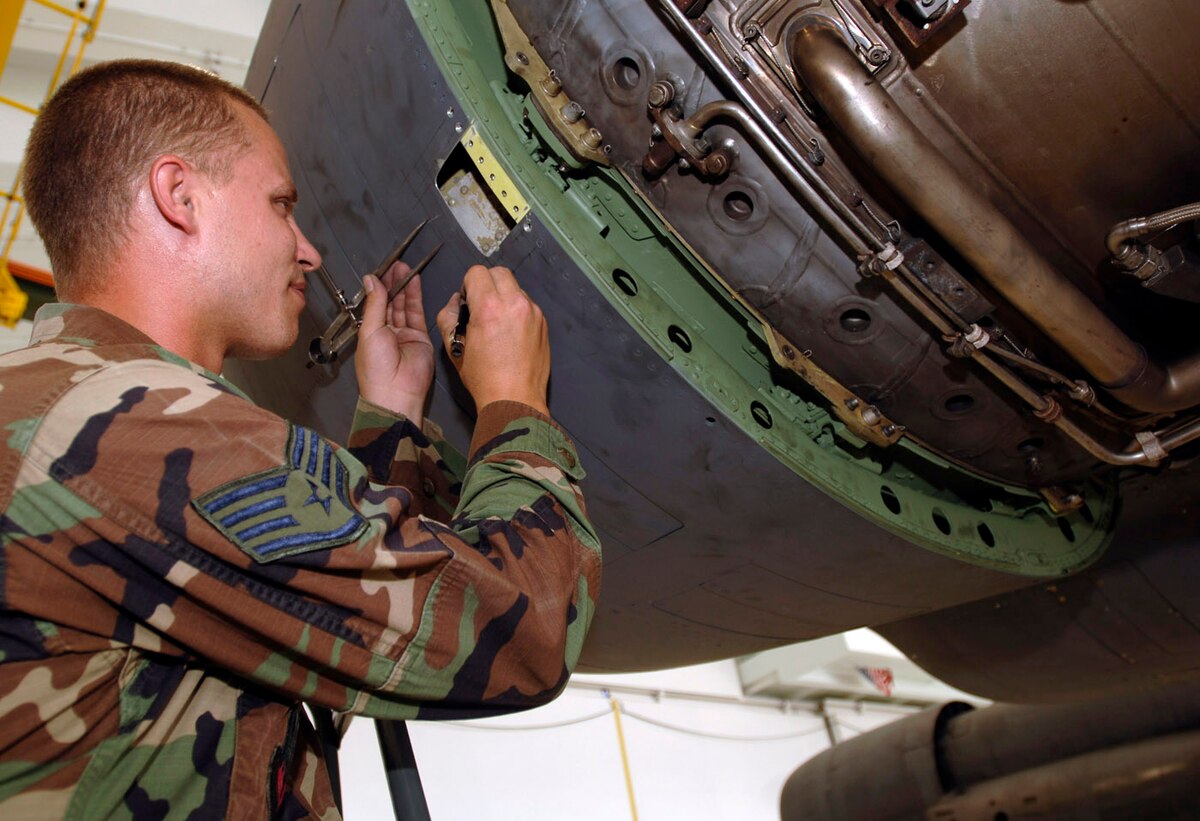 Phase maintenance key to mission success > Air Force > Article Display