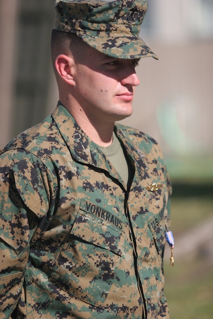 Marine captain leaves no man behind, earns Silver Star > United States ...