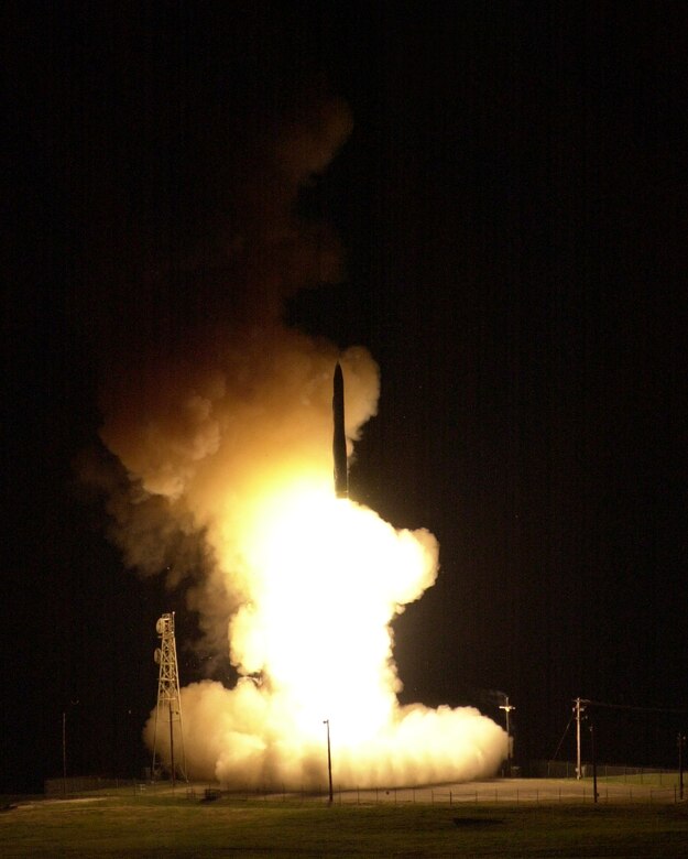 Minuteman III launches from Vandenberg > U.S. Air Force > Article Display