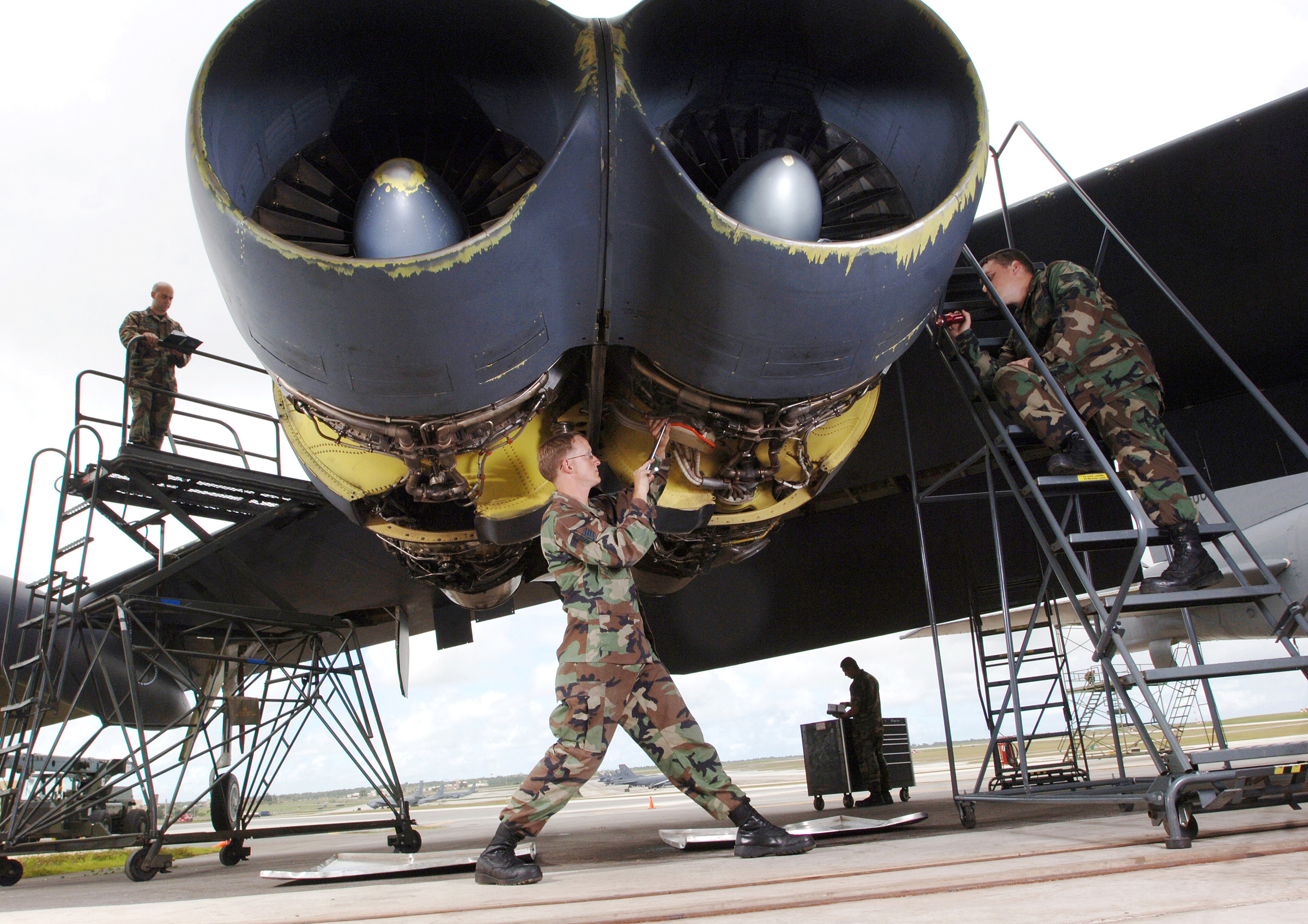 Strato Work Air Force Article Display