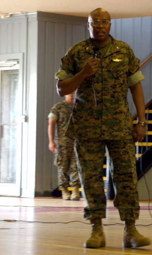 New battalion commander speaks with Marines and sailors > United States ...