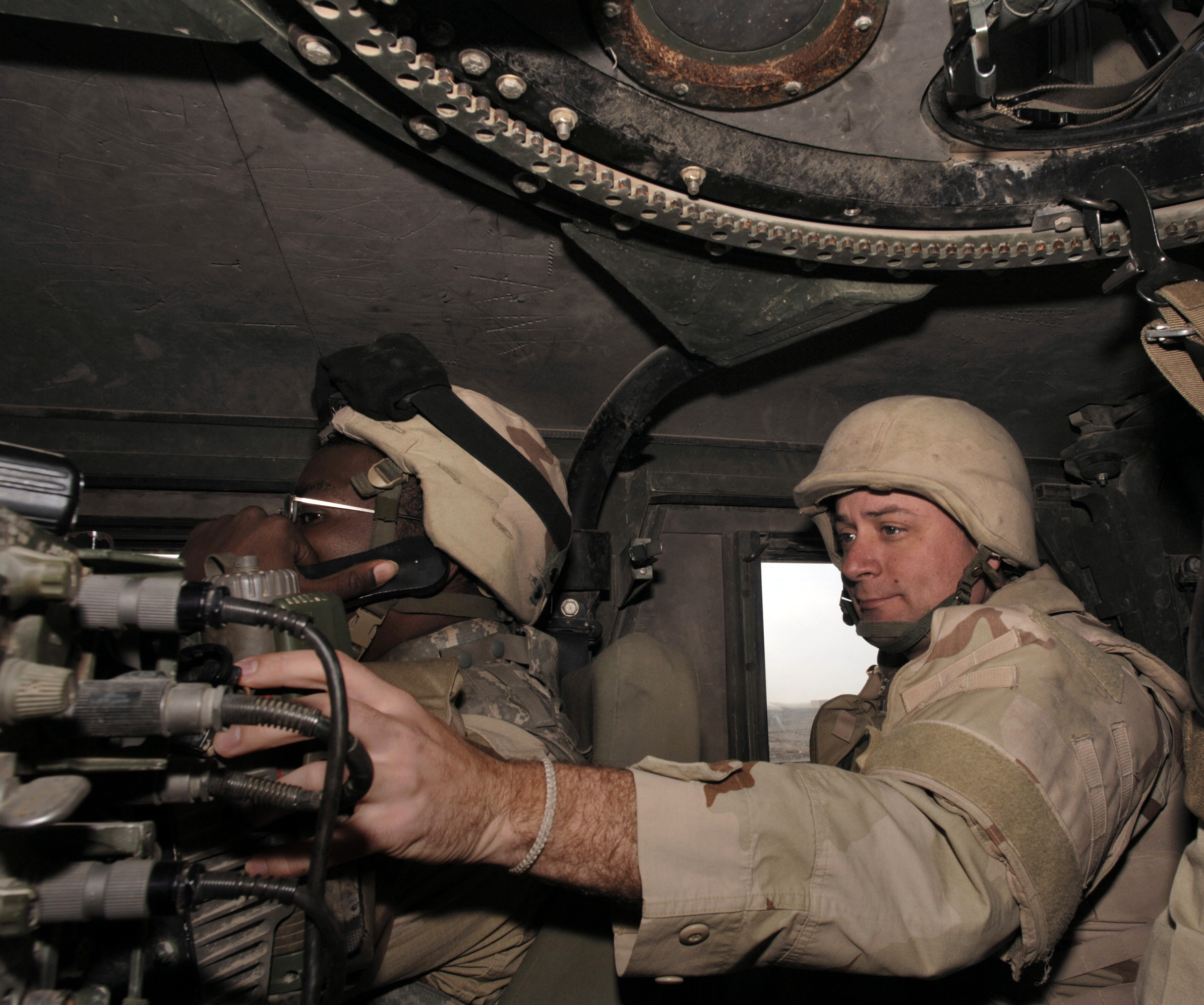 Air Force-led convoy hands reins back to Soldiers > Air Force > Article ...