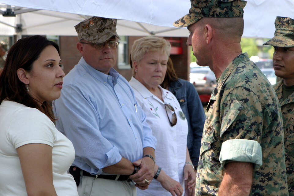 Marine posthumously awarded Purple Heart Medal > United States Marine ...