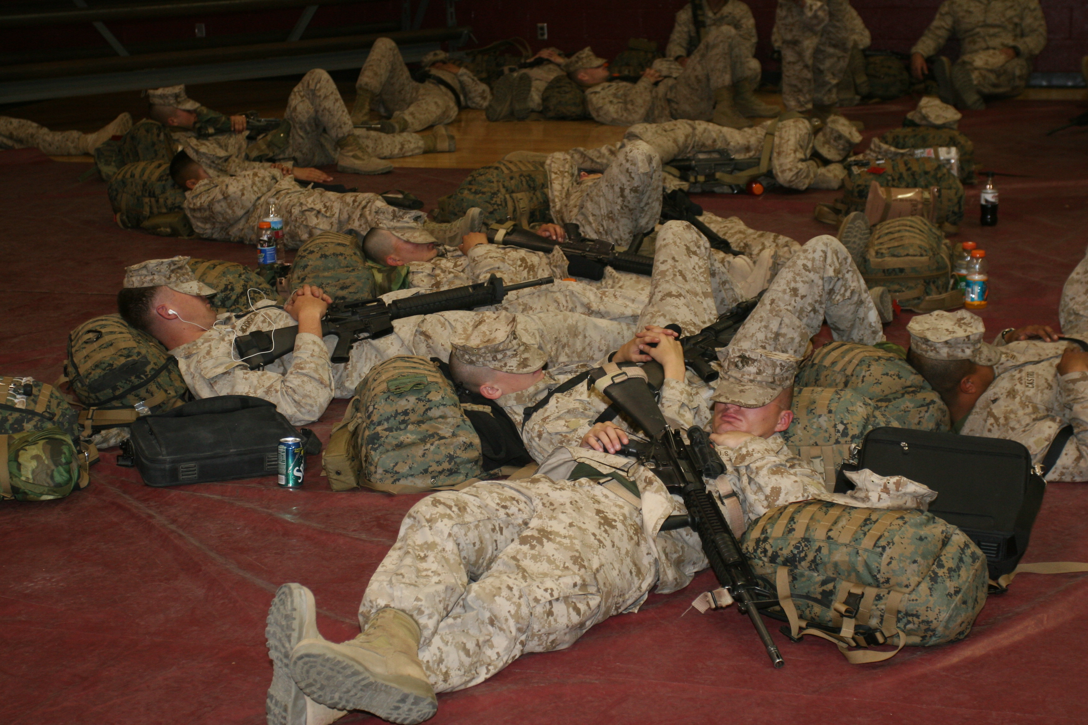 Headquarters 7th Marines begin their march to Iraq > Deputy Commandant ...