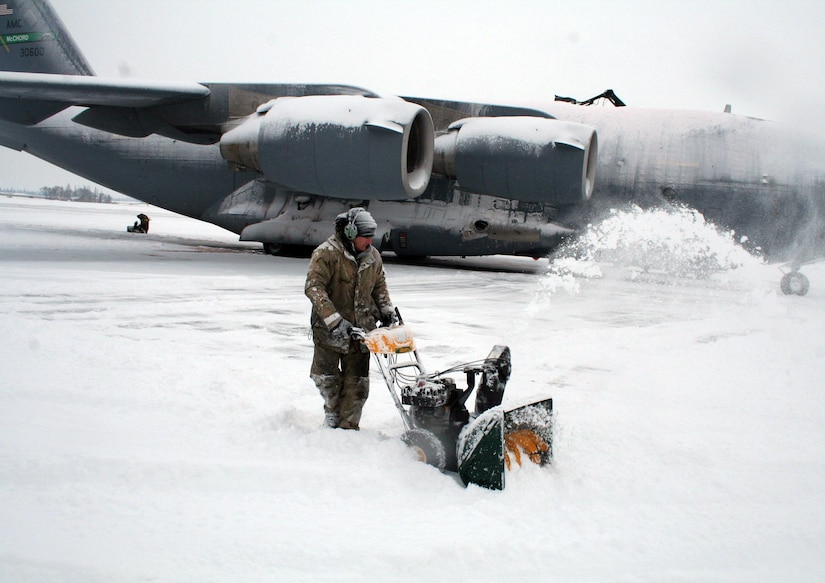 Snow flight > U.S. Air Force > Article Display