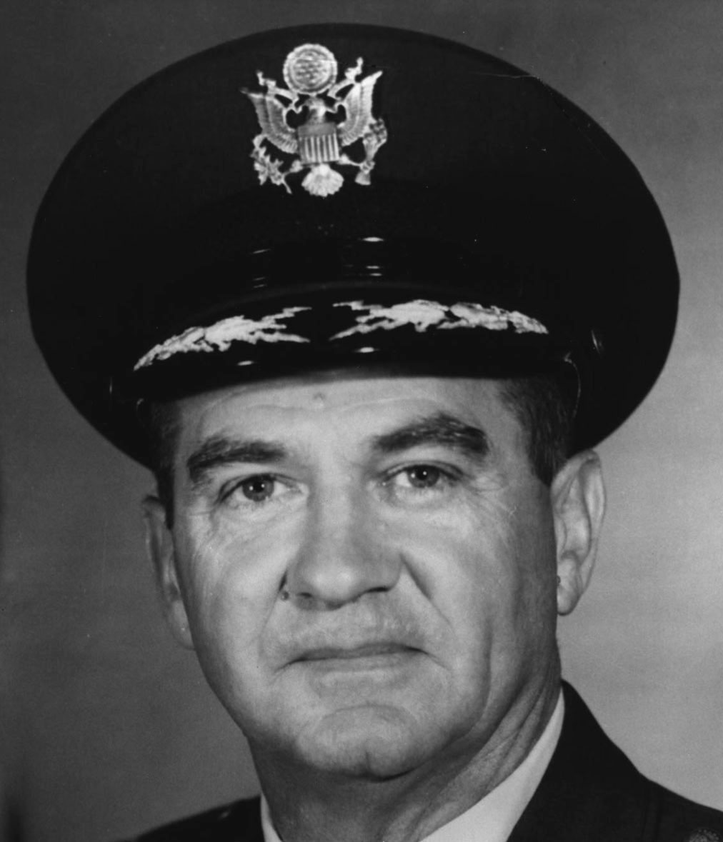 MAJOR GENERAL RICHARD C. CATLEDGE > Air Force > Biography Display