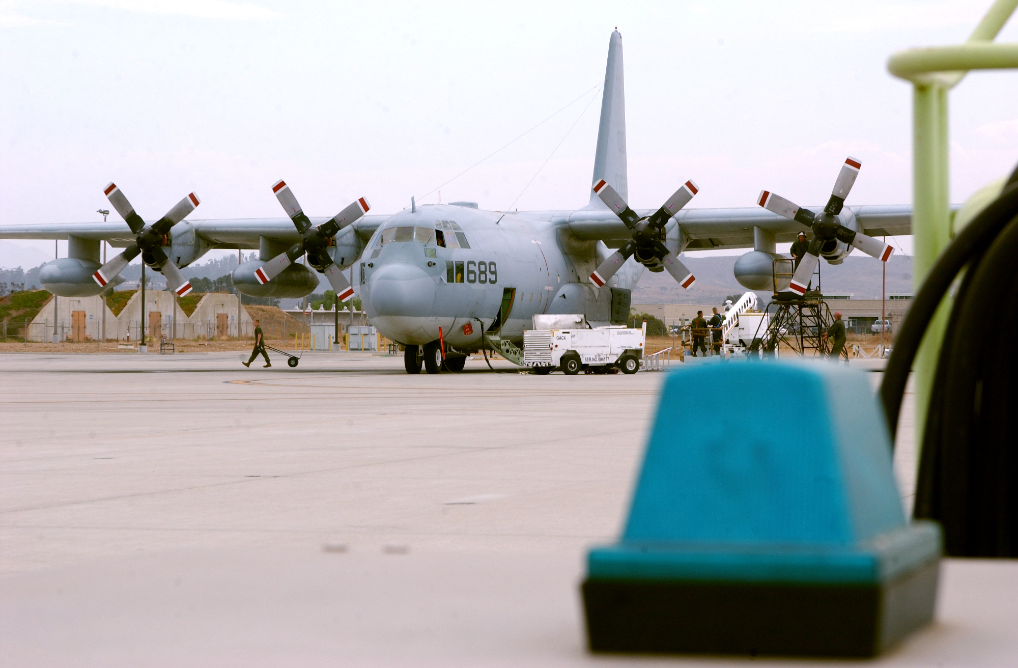 Out with the old, in with the new > Marine Corps Air Station Miramar ...