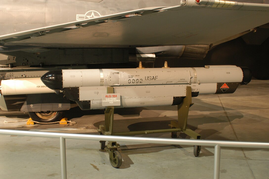ALQ-184 ECM Pod