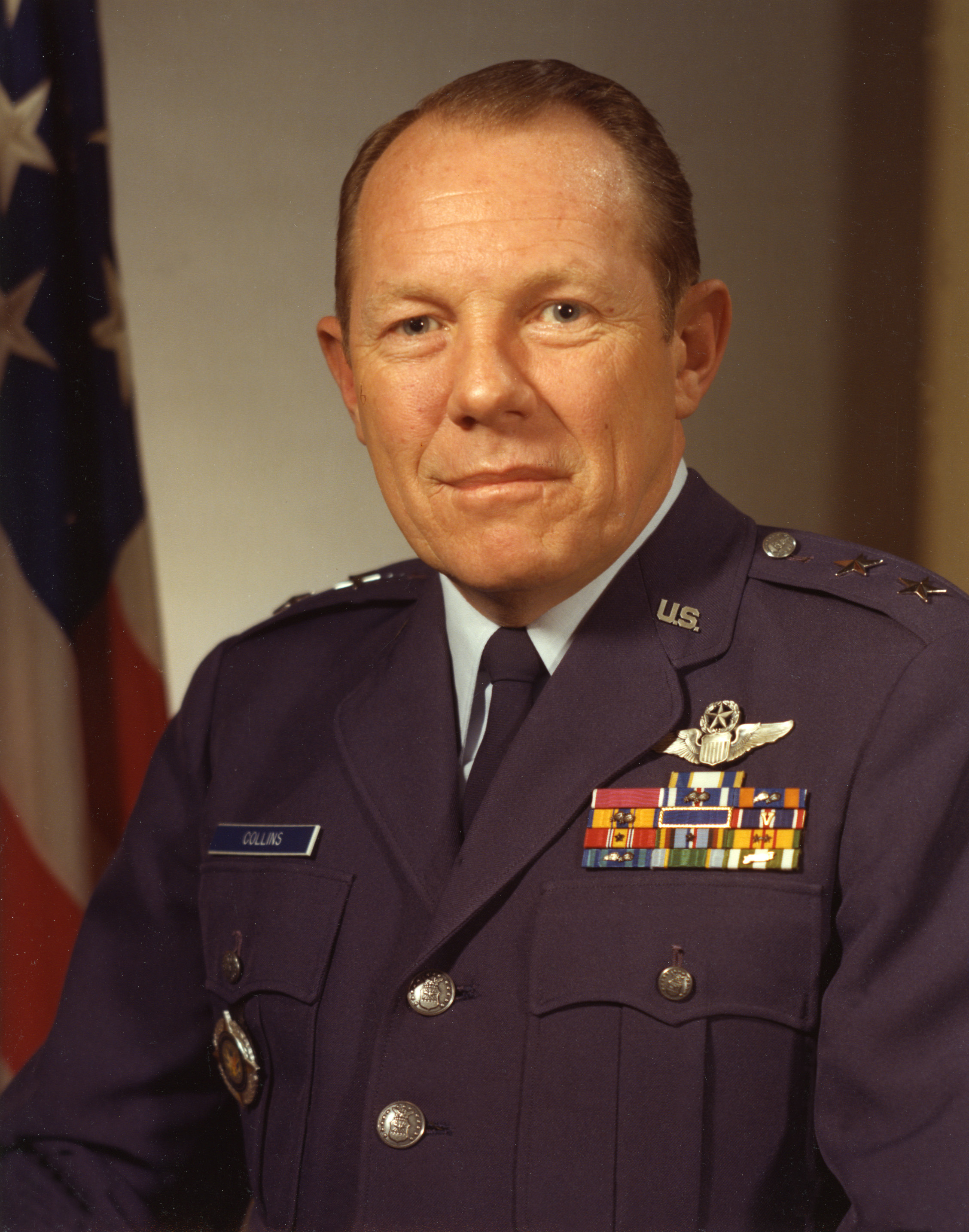 MAJOR GENERAL RICHARD B. COLLINS > Air Force > Biography Display