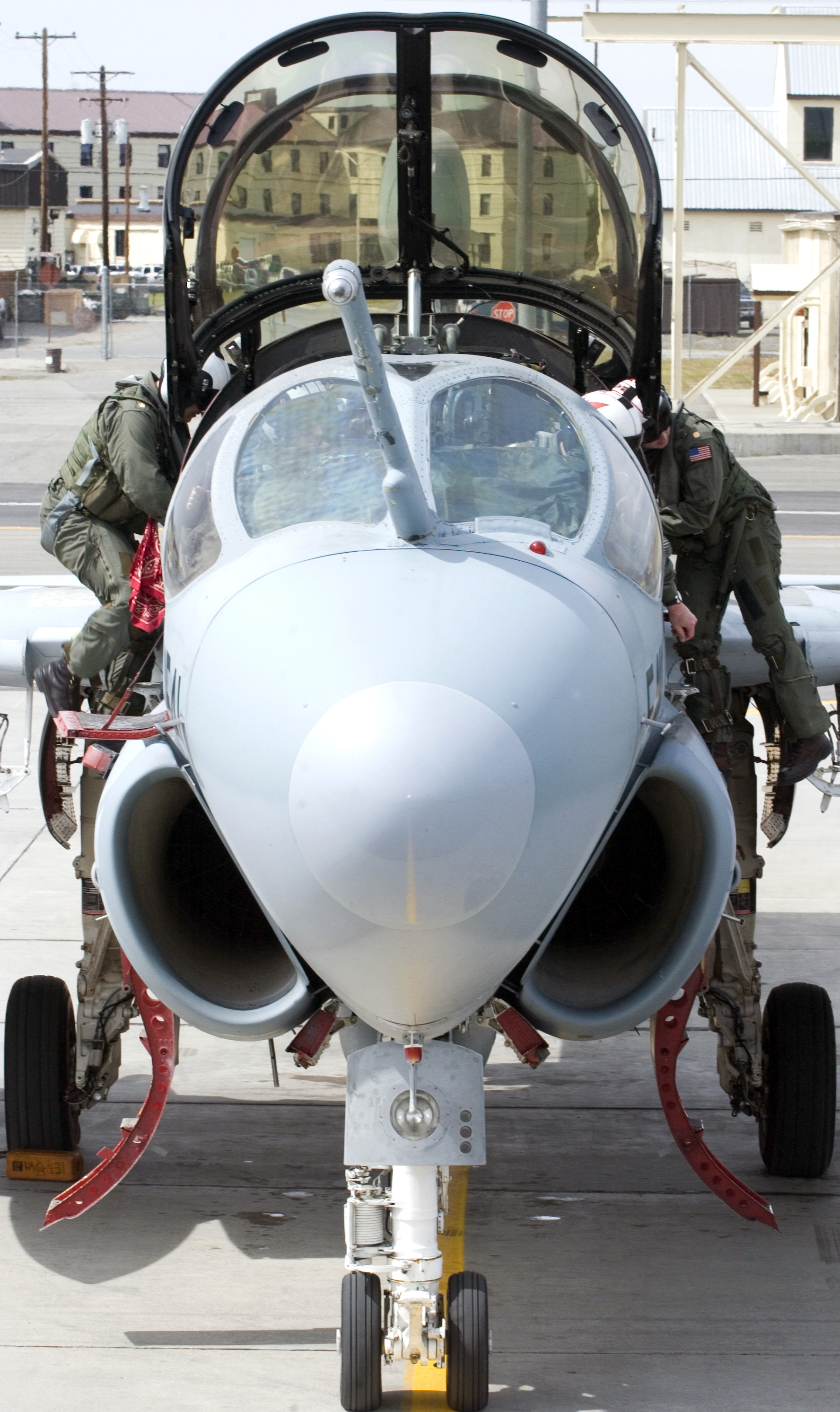 Joint Prowler team jams at Northern Edge 2006