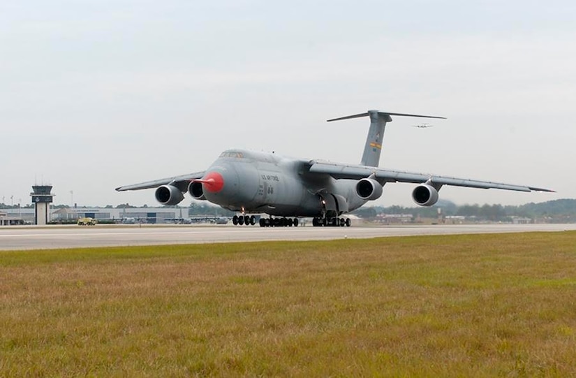 C-5 still going strong after 38 years > Air Force Materiel Command ...