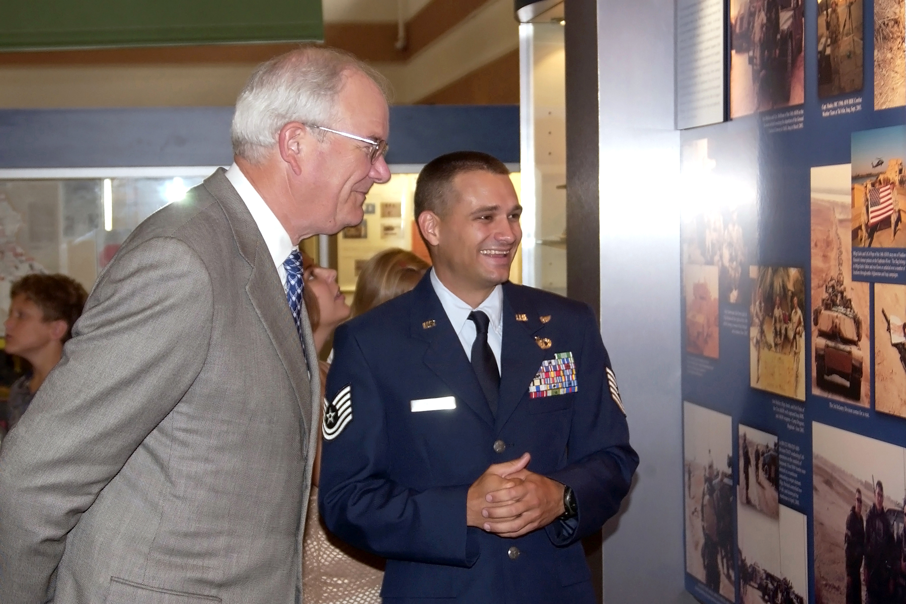 18th ASOG Airman praised for selfless service > Air Force > Article Display