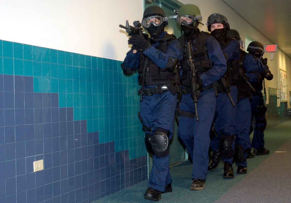 Hostage negotiation exercise > Air Force > Article Display