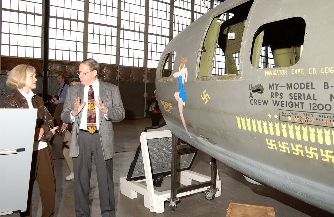 Linda Morgan and General Metcalf