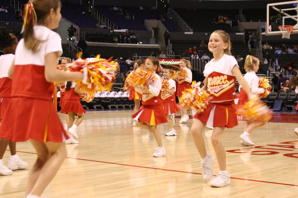 Combat Center’s Cheer/Dance Team performs at Staples Center > United ...