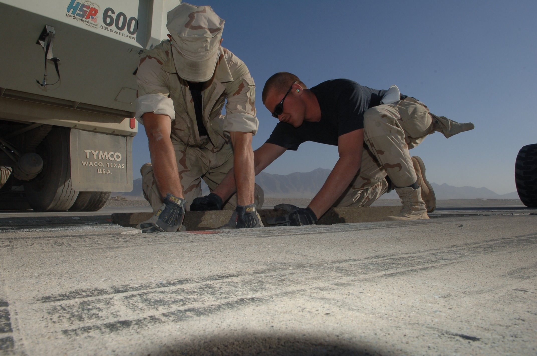 CE commander shares vice president’s kudos > 301st Fighter Wing ...