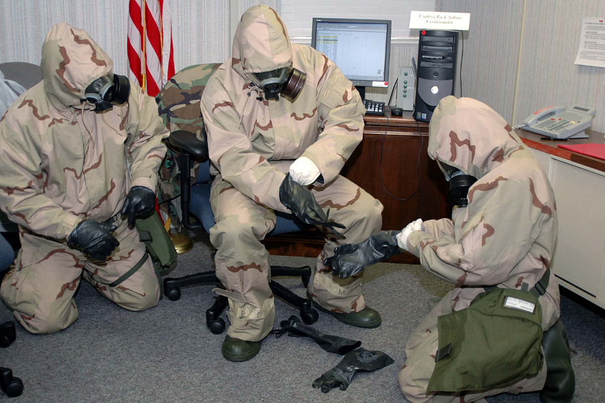 Contractors test contingency skills > Scott Air Force Base > News