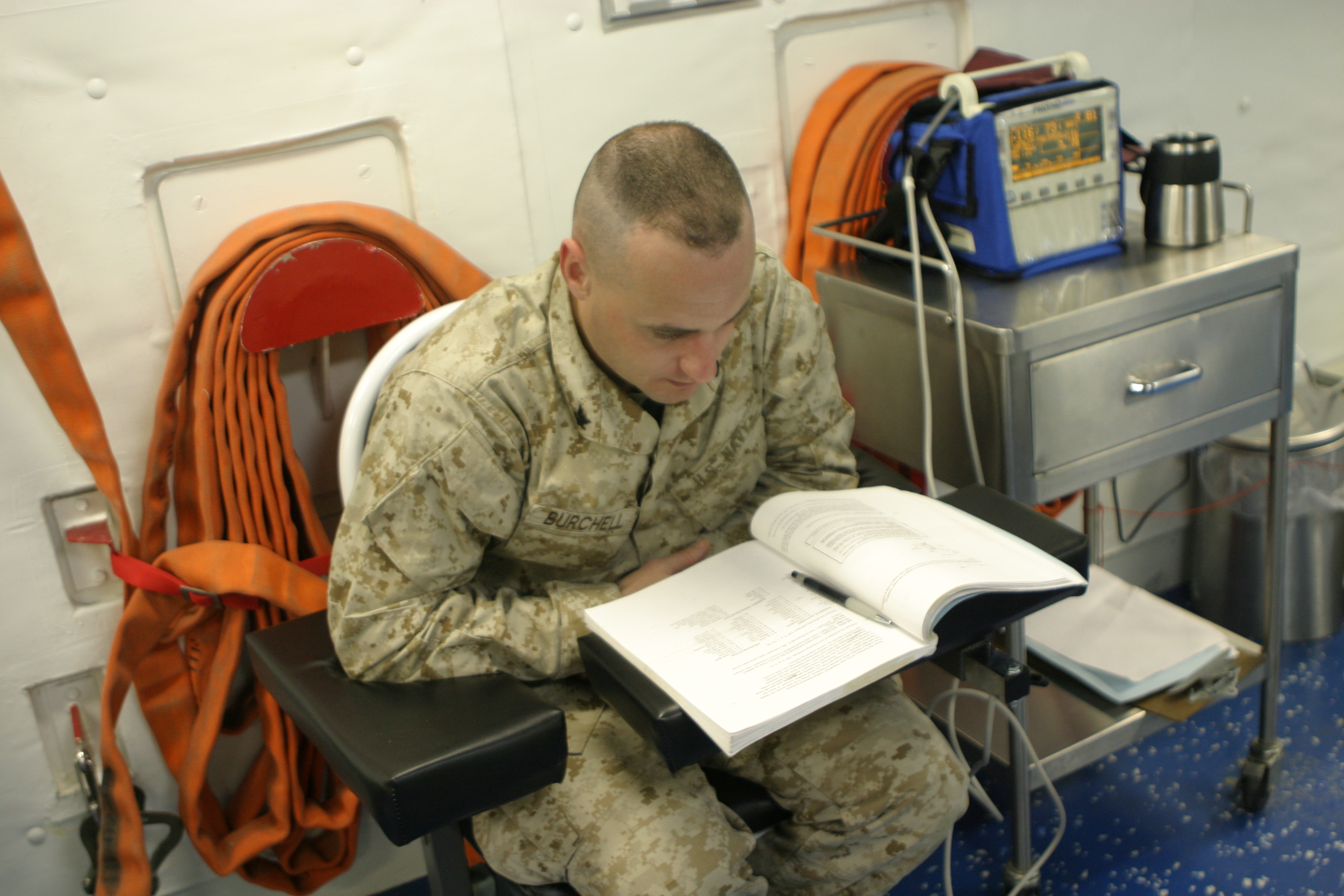 24 MEU Corpsmen hone skills > 24th Marine Expeditionary Unit > News