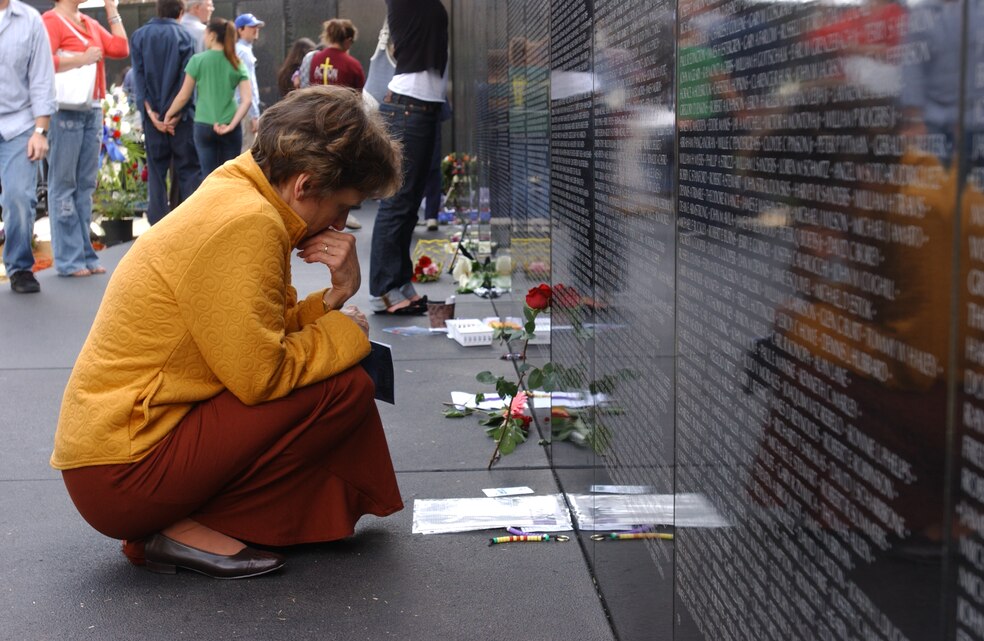 War memorial touches, heals many > United States Marine Corps Flagship ...