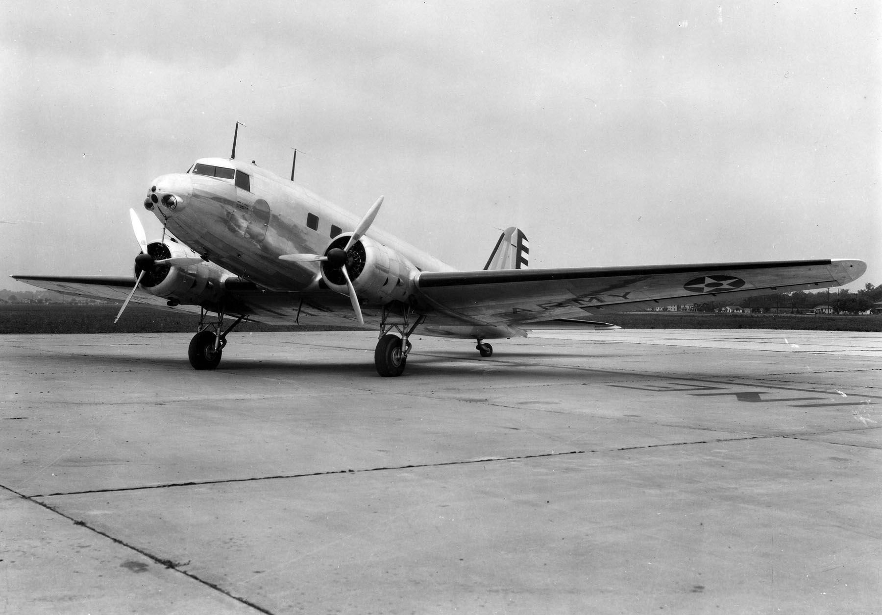 Douglas C-33