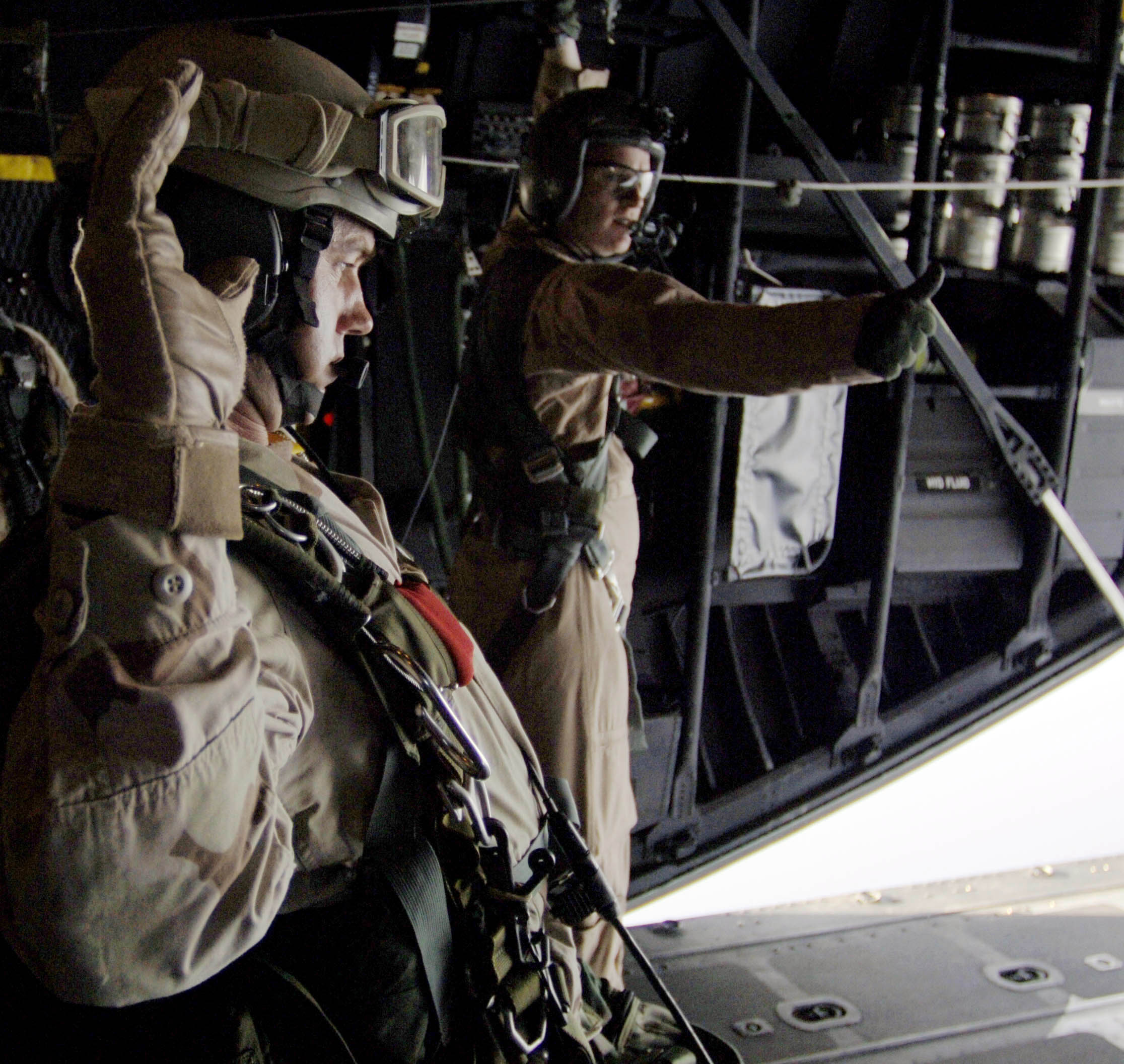 High-altitude jumps > Air Force > Article Display