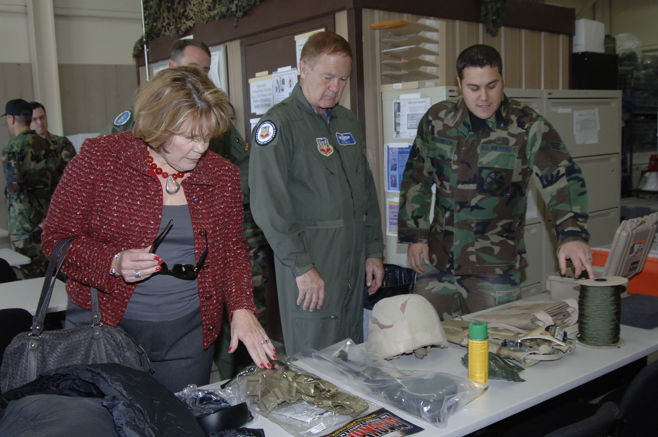 COMACC visits Gunfighters > Mountain Home Air Force Base > Article Display