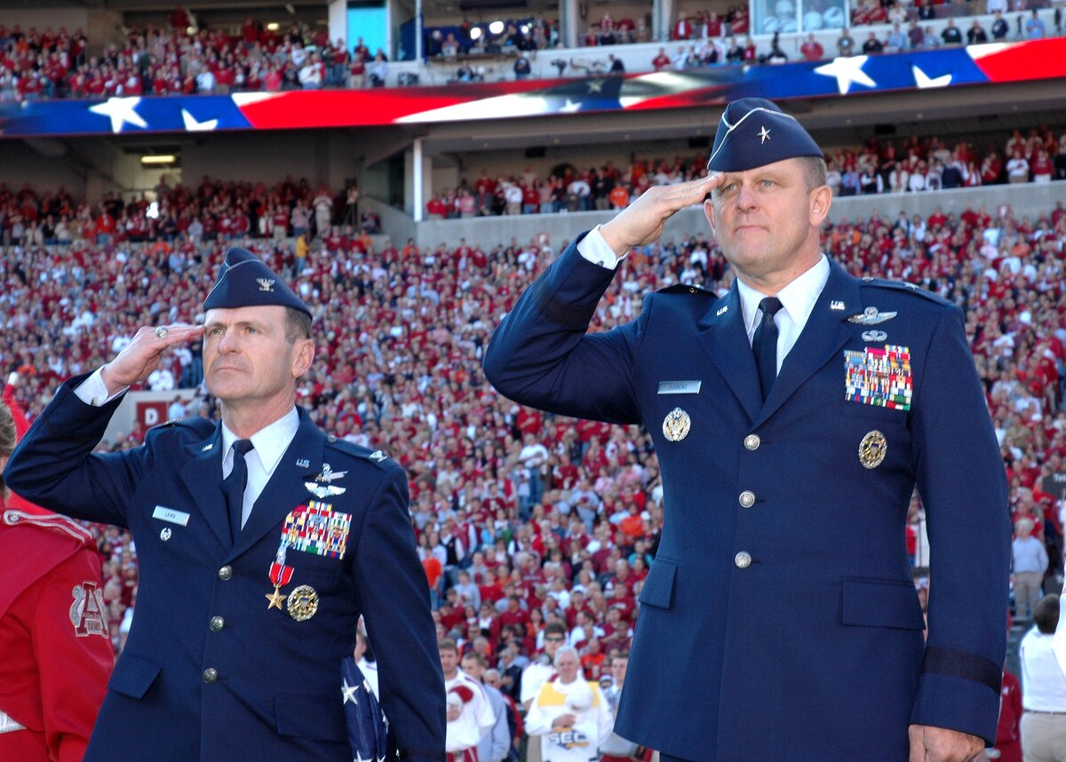 Colonel receives Bronze Star during Alabama-Auburn game > Air Force ...