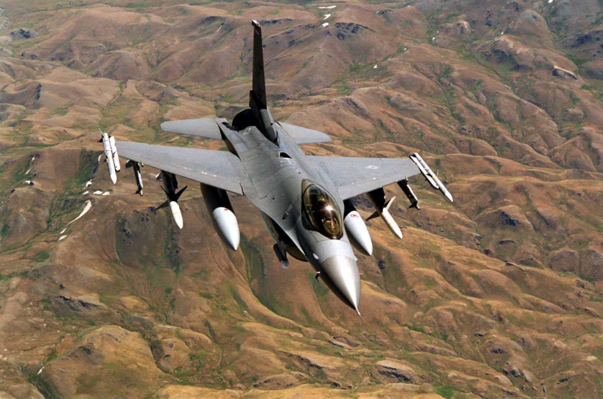 F-16 accident report released > Air Force > Article Display