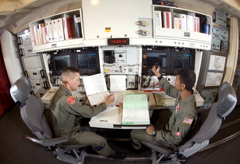 Missile squadron poised for 72-hour alerts > U.S. Air Force > Article ...