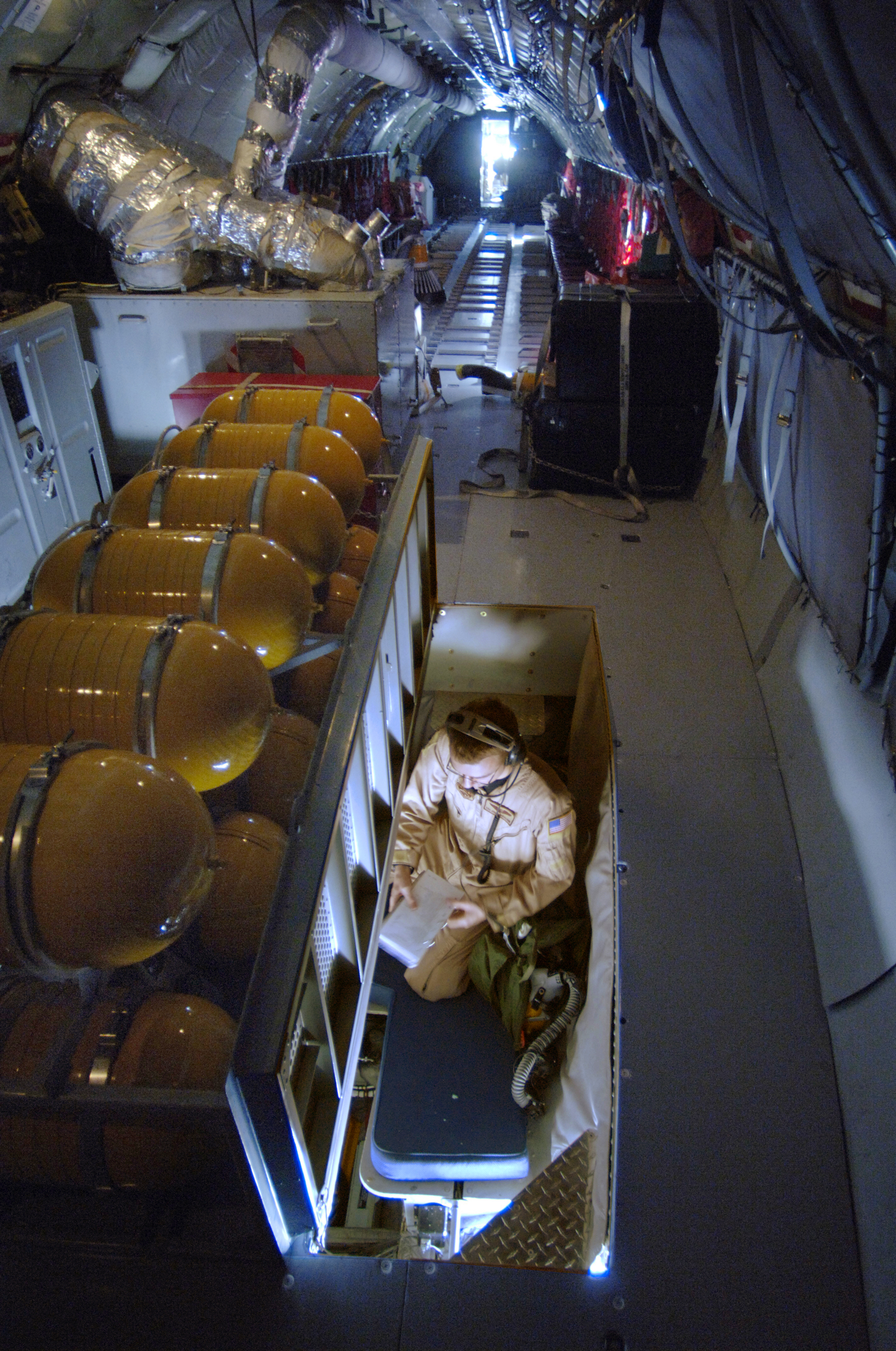 Boom uses steady hand to keep aircraft fighting > Air Force > Article ...