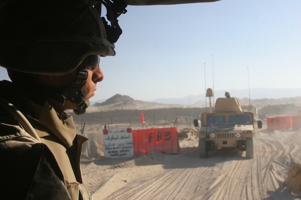 2/7 takes to the field before Iraq deployment > Headquarters Marine ...