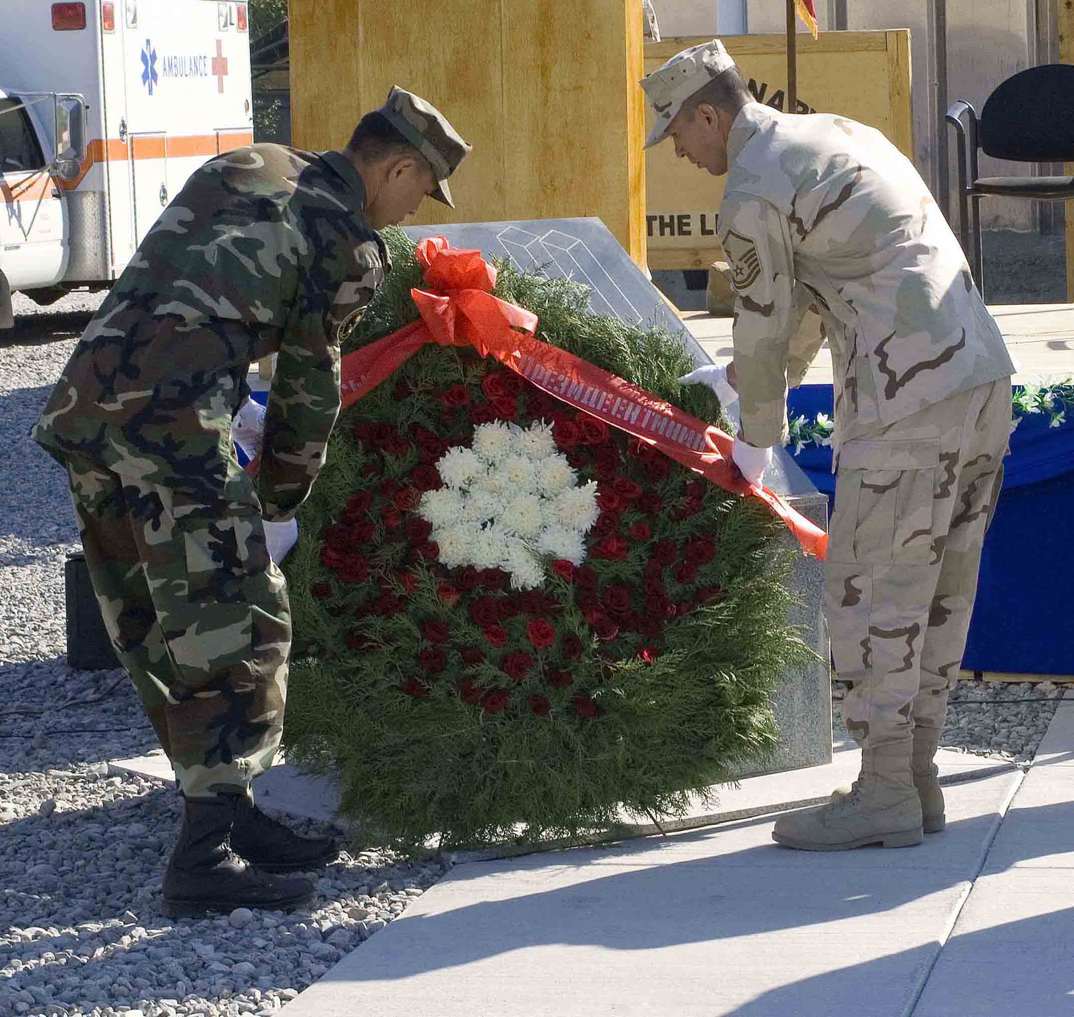 Manas Air Base hosts Kyrgyz president > Air Force > Article Display