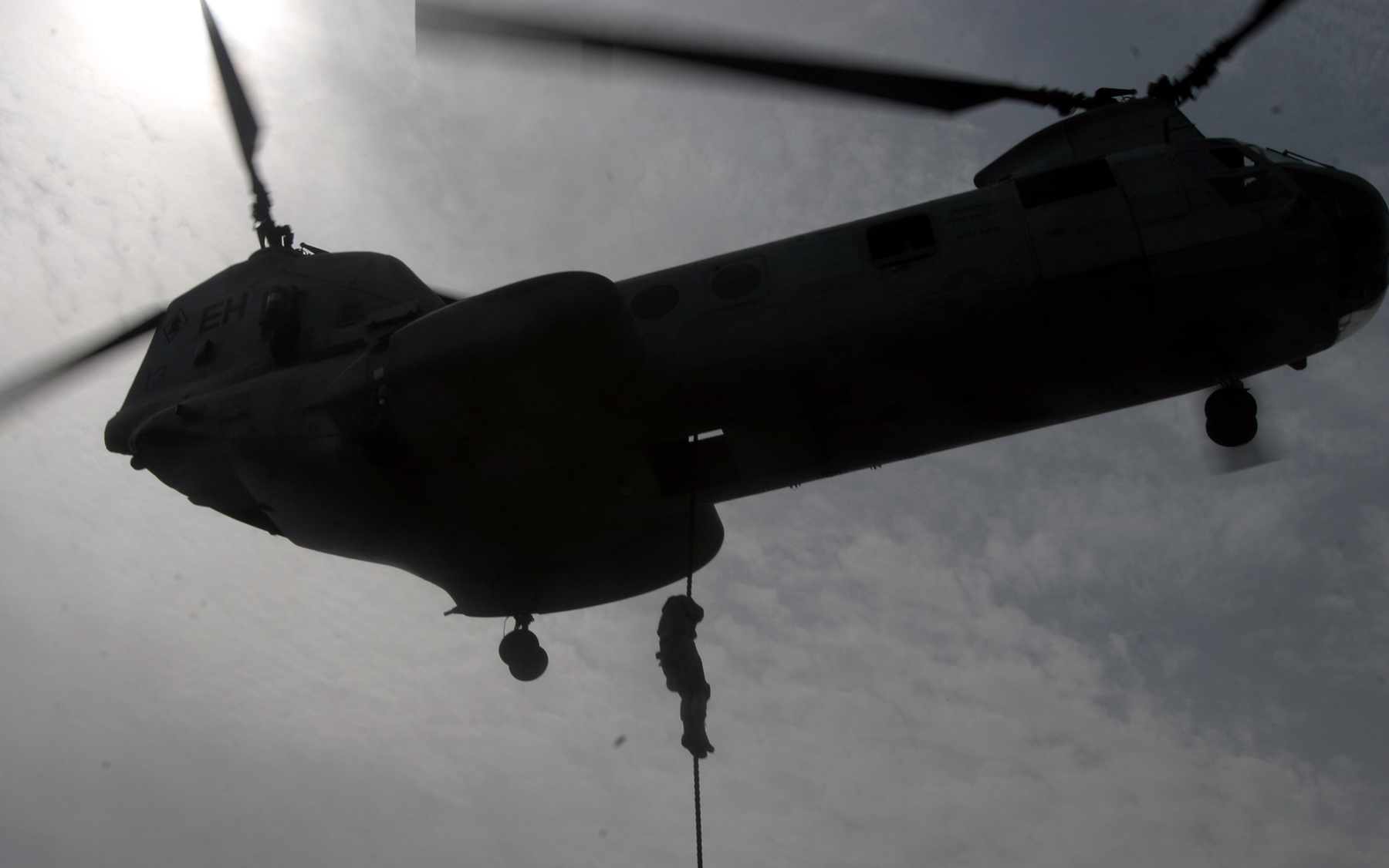 Helo raid force slides into fast rope training > 26th Marine ...