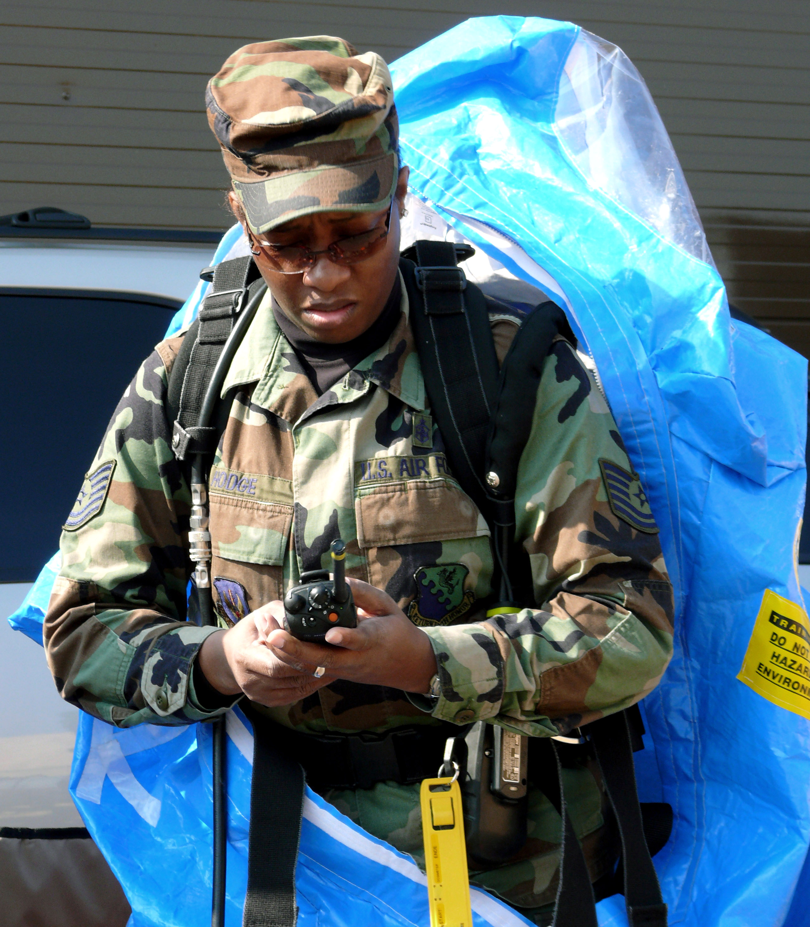 Airmen, Soldiers jointly hone chemical response skills > Air Force ...
