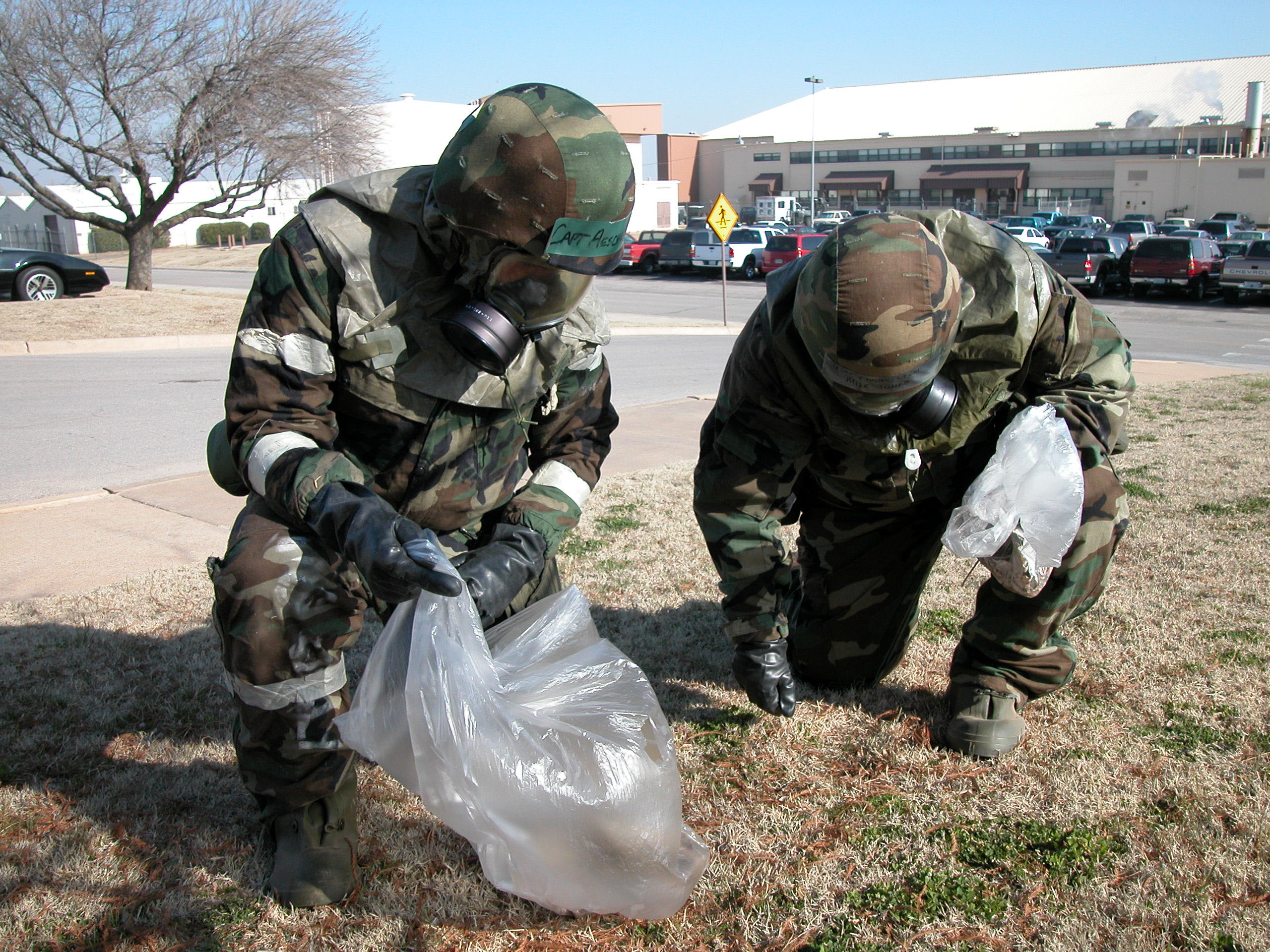 Reservists participate in base-wide cleanup > 507th Air Refueling Wing ...