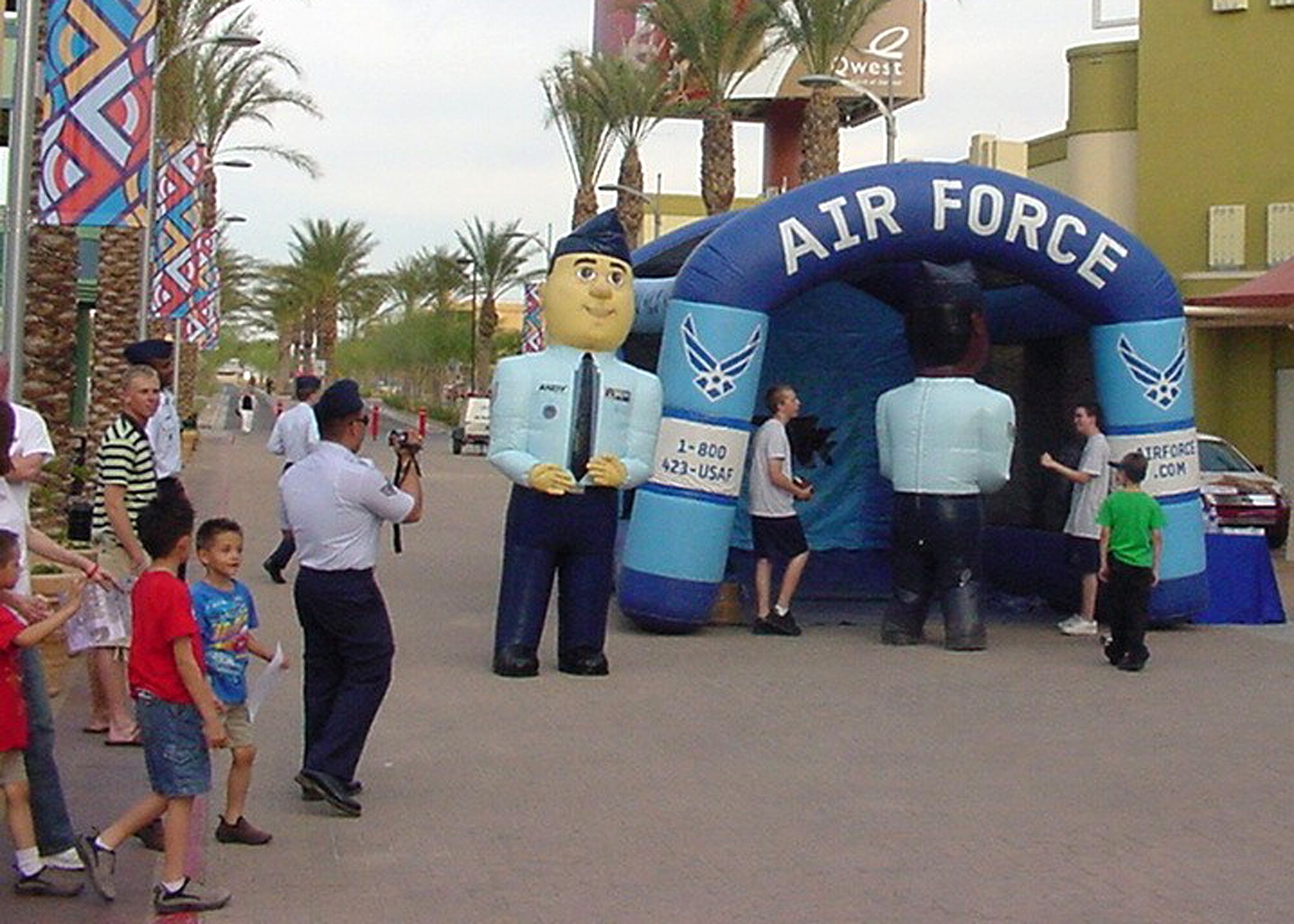 362nd Recruiting Squadron shares Air Force Week insights > Air Force ...