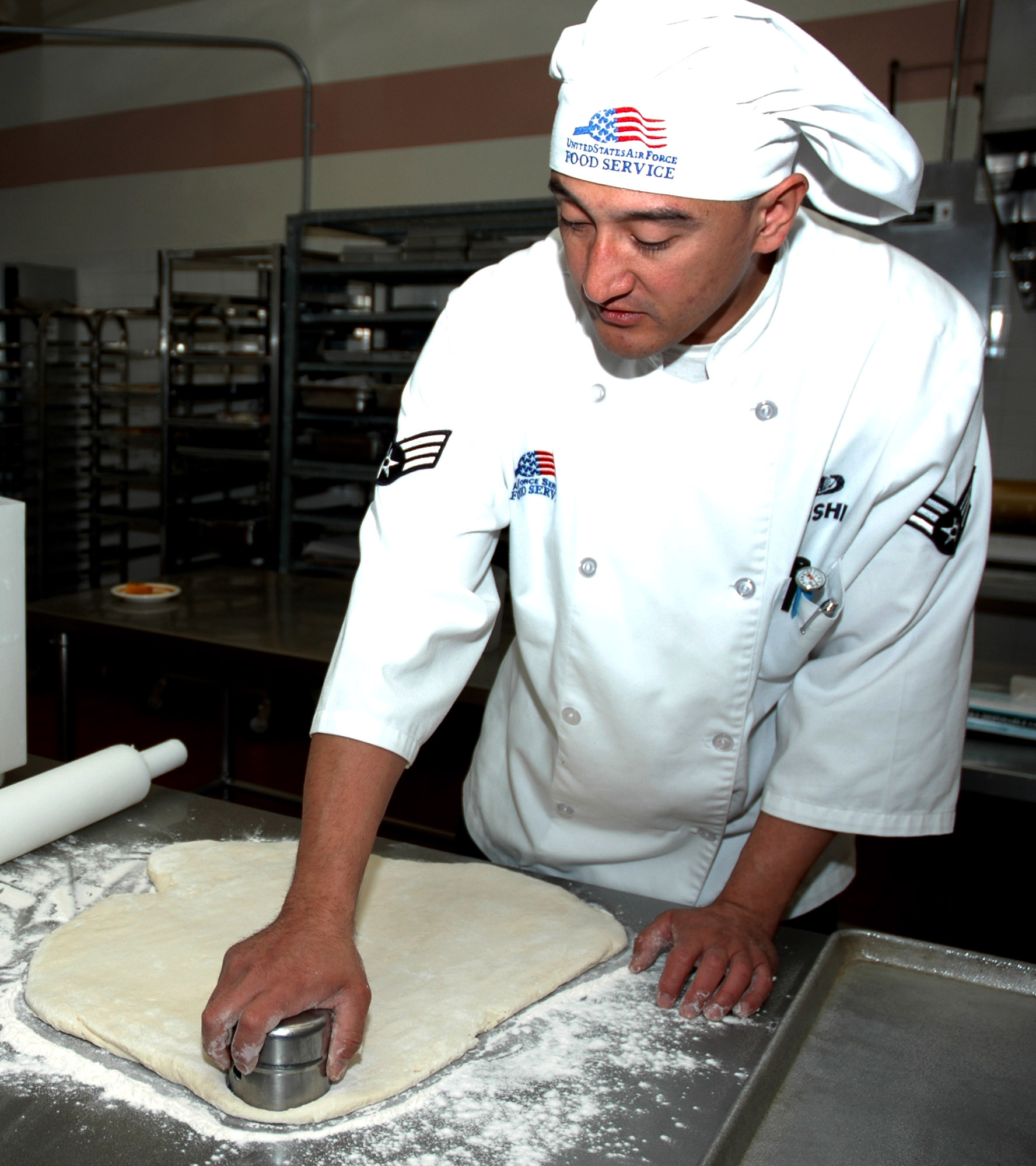 Nightshift chefs create dessert delights for Airmen > Air Force > Display