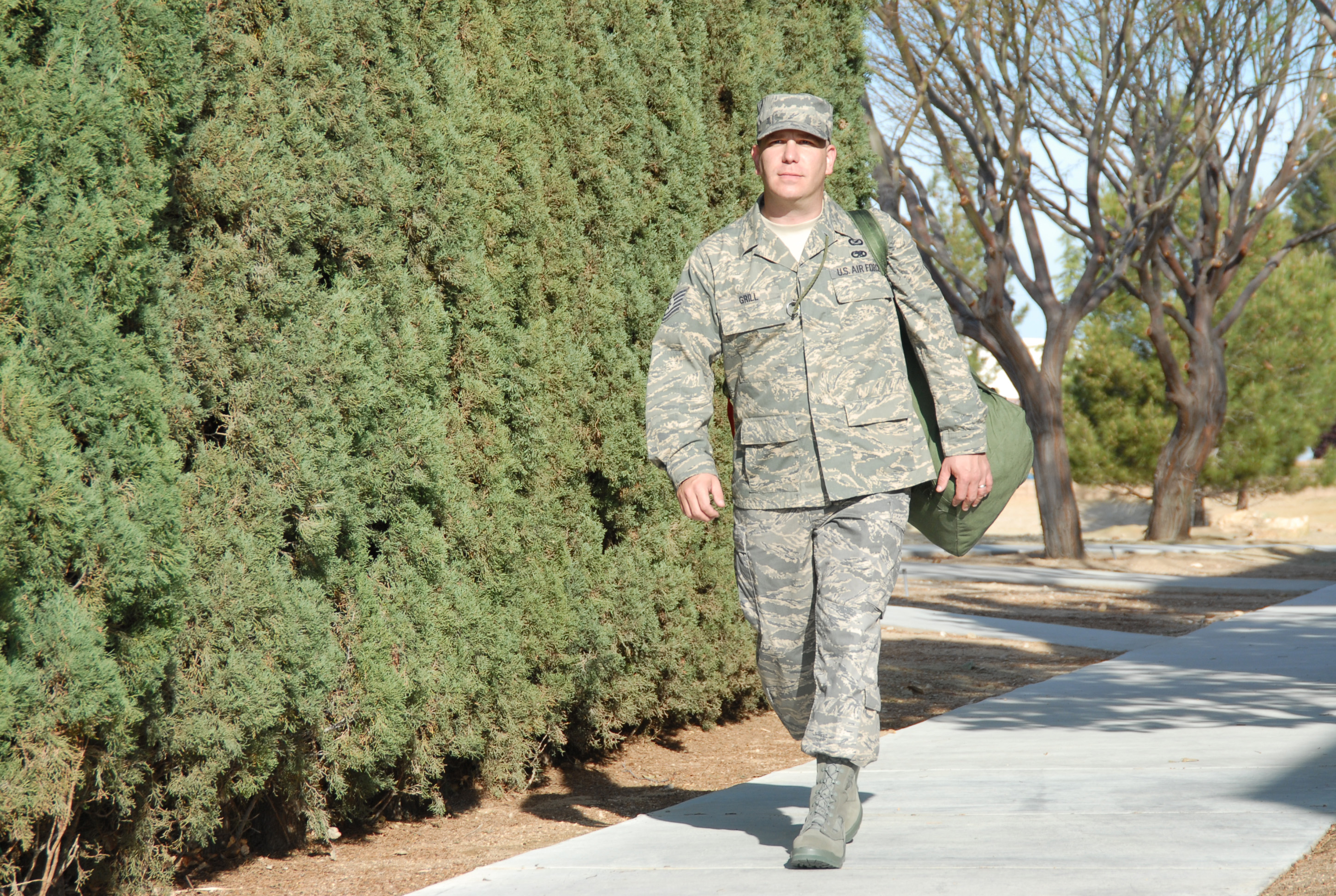 Dressed for combat > Edwards Air Force Base > Article View