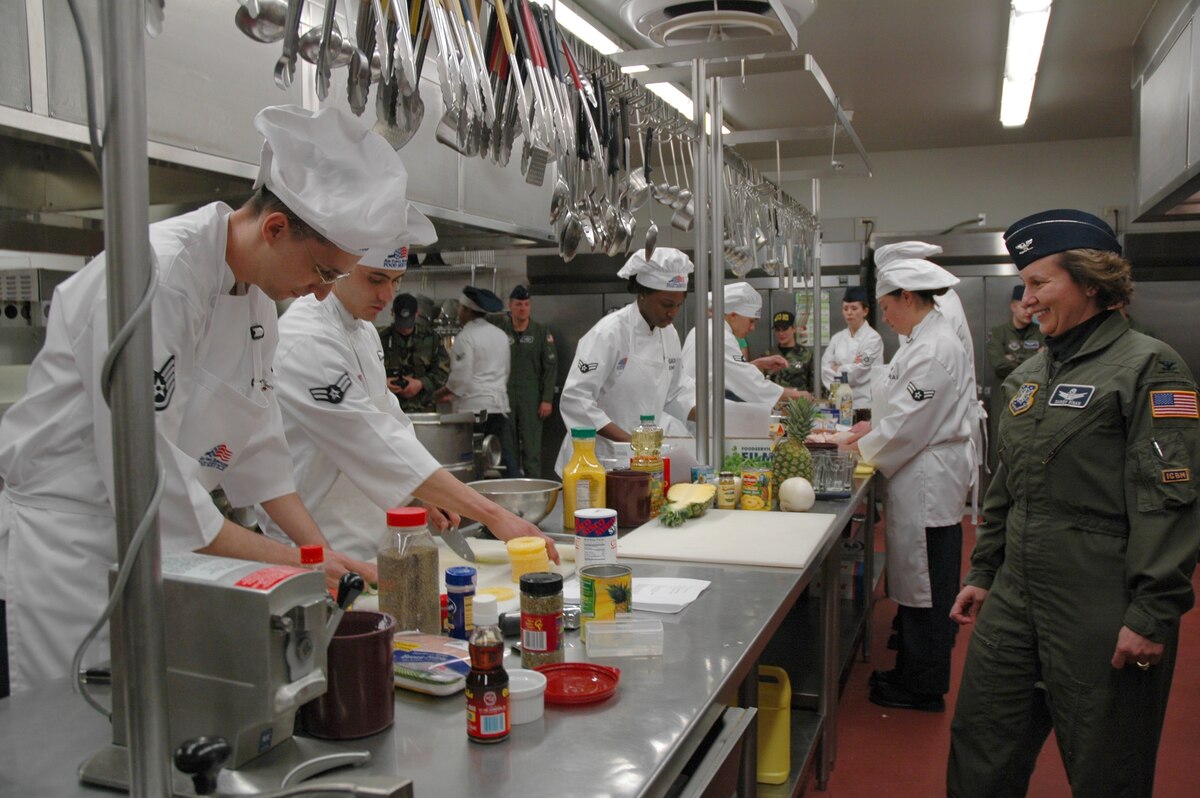 Warrior chefs fire up Elkhorn kitchen > Malmstrom Air Force Base ...
