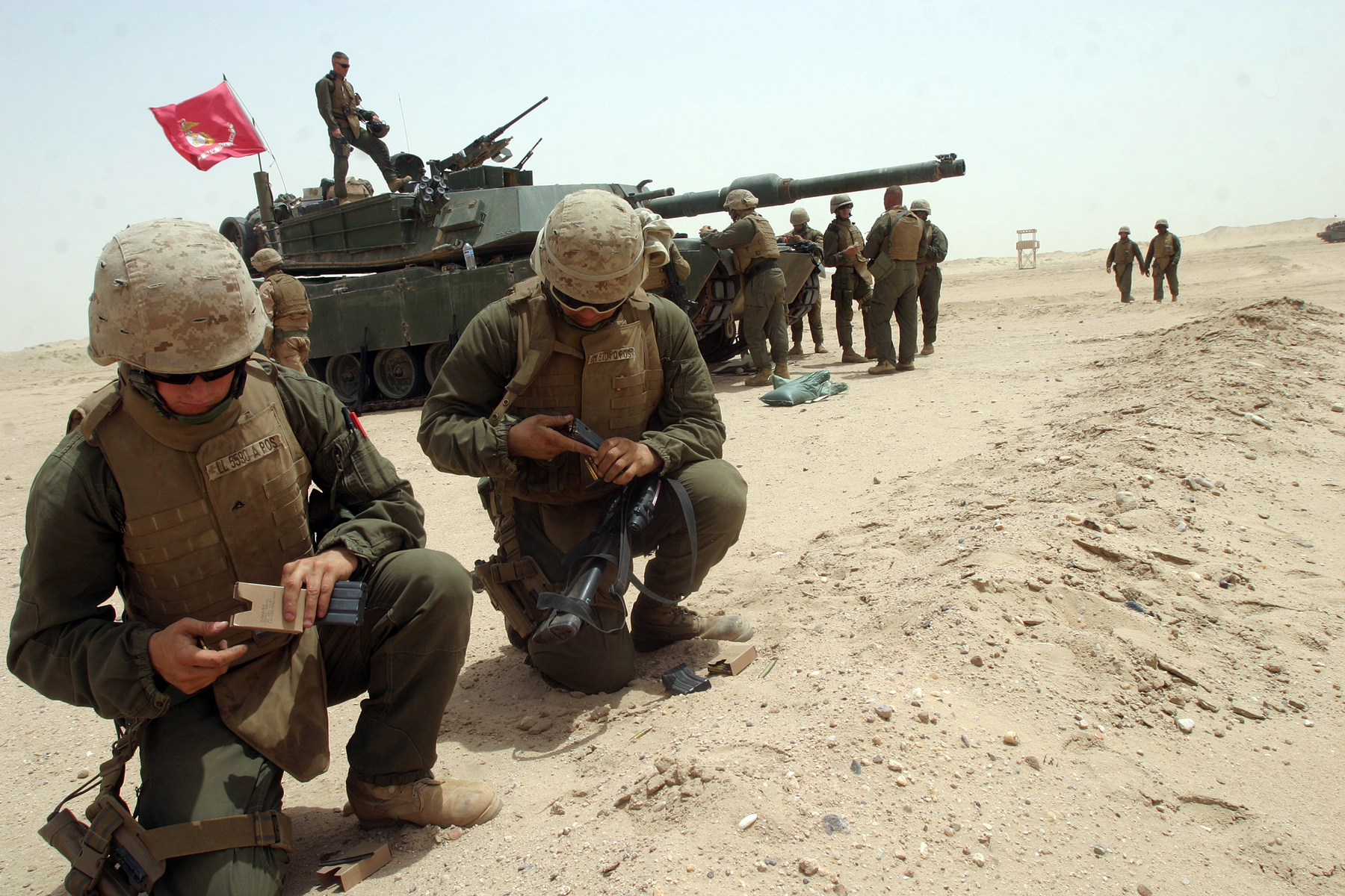 MEU tankers unleash full range of rounds during Kuwait training > 26th ...